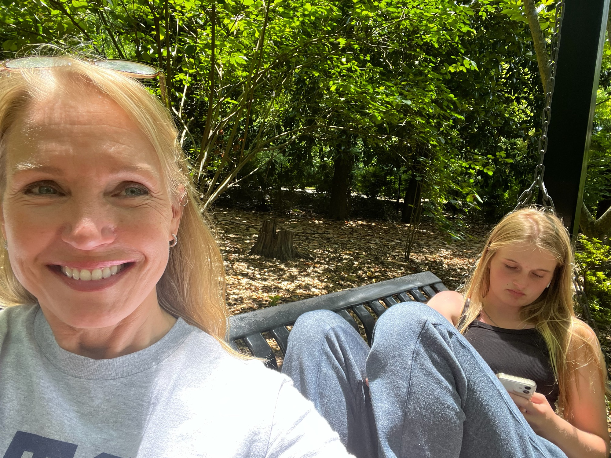 🌞 Embrace the Joy of Summer Reading 📚 | Elizabeth Mozley Partridge ...